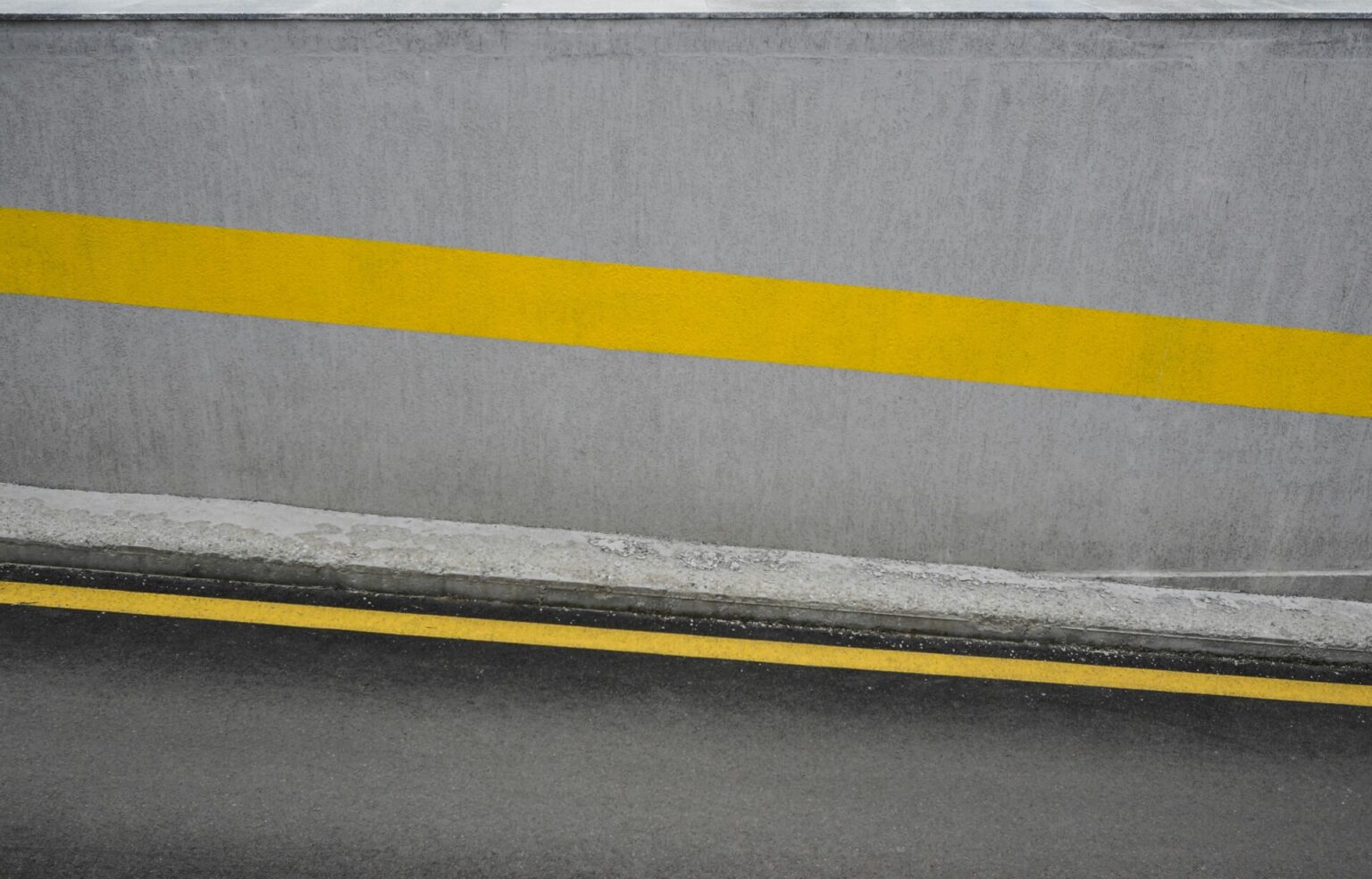 Learn About Curbside Pickup Lane Design Standards - EB3 Construction