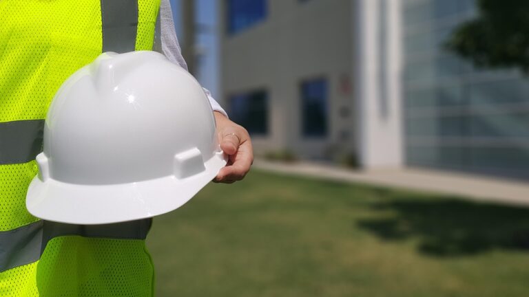 Construction Head Protection Regulations: OSHA 1926.100, ANSI Z89.1 ...
